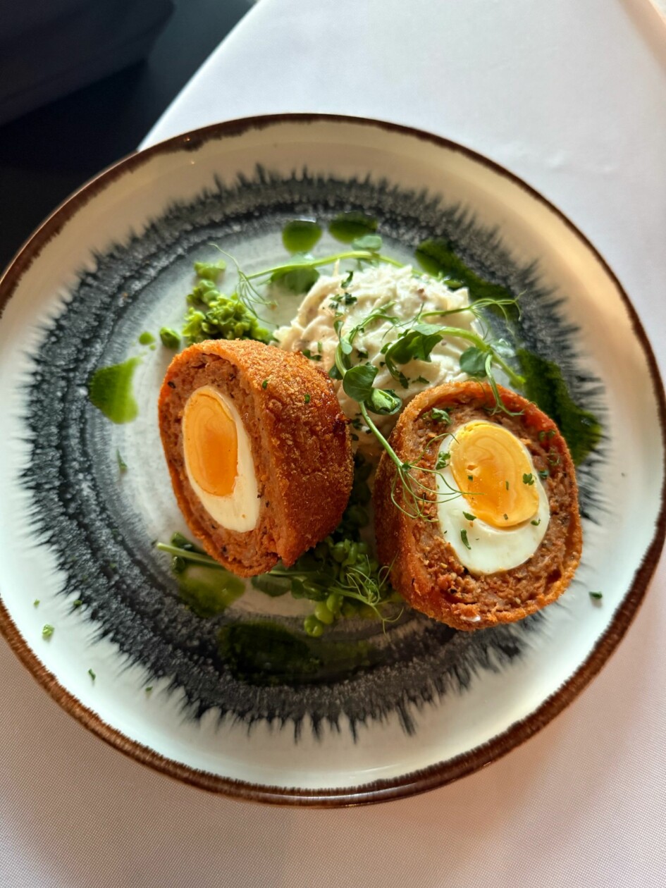 The Abbotsford Hotel, Bar & Restaurant in Ayr, Ayrshire since 1966