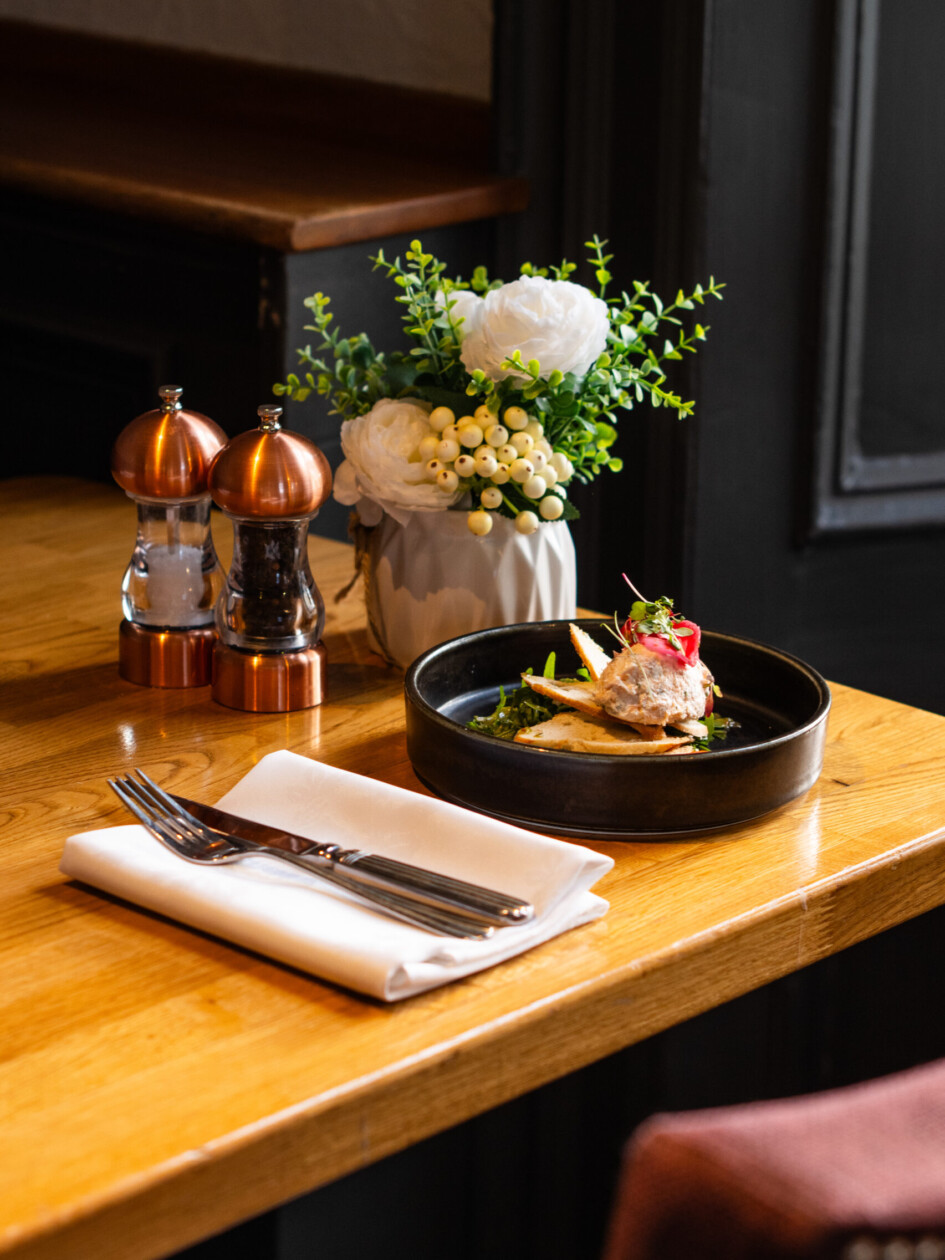 The Abbotsford Hotel, Bar & Restaurant in Ayr, Ayrshire since 1966